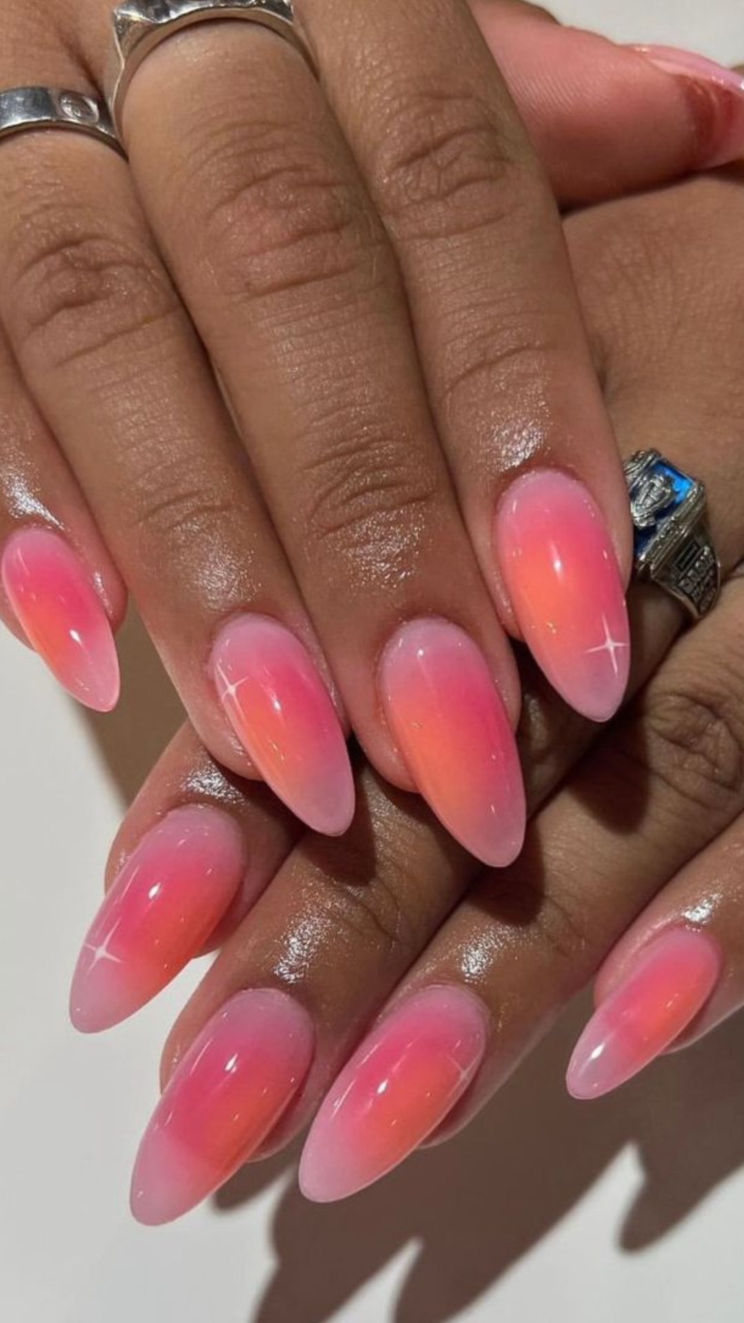 25 Summer Nails Almond (Your Next Manicure) - Stylish Hair Ideas