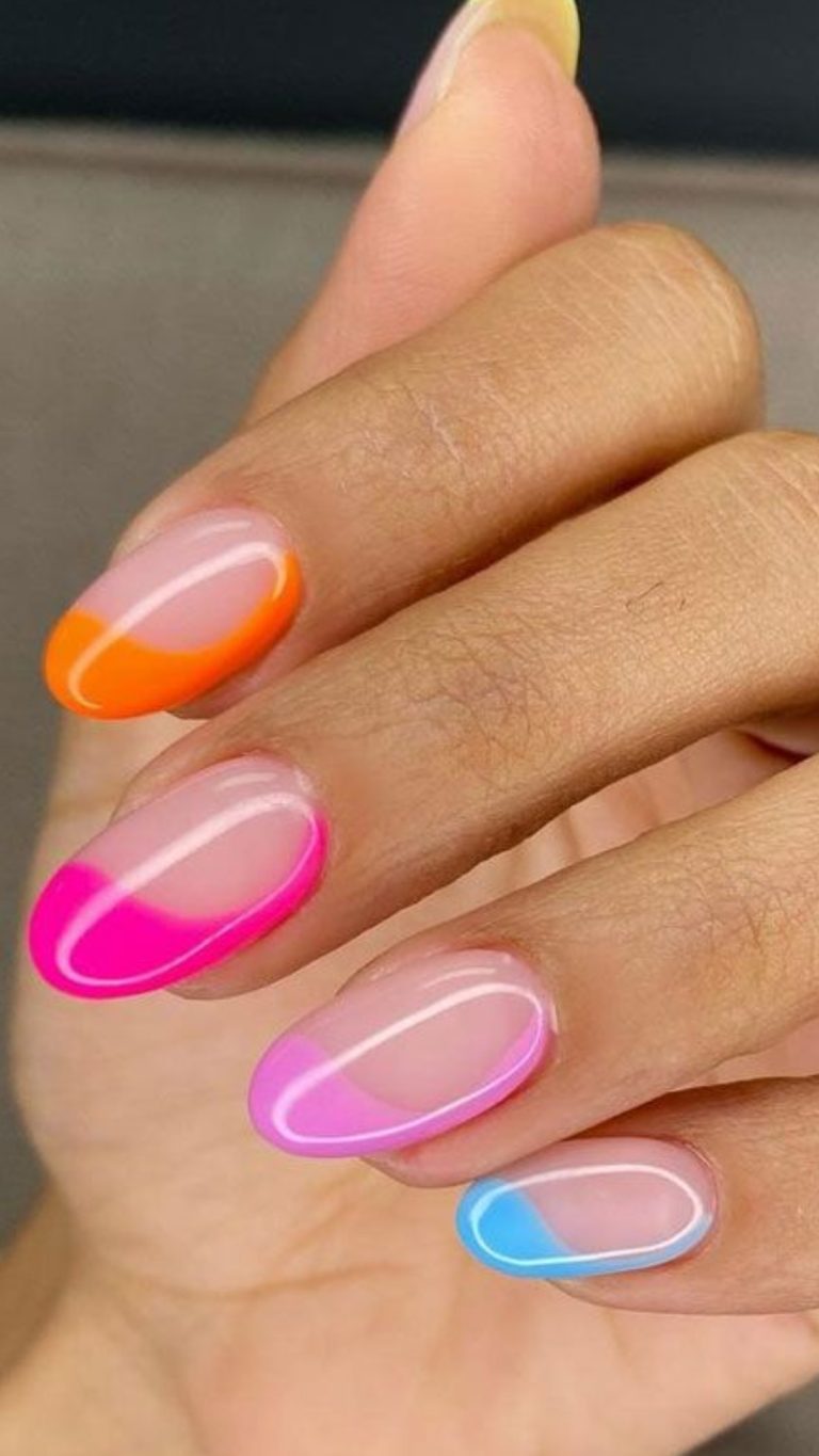 25 Summer Nails Almond (Your Next Manicure) - Stylish Hair Ideas