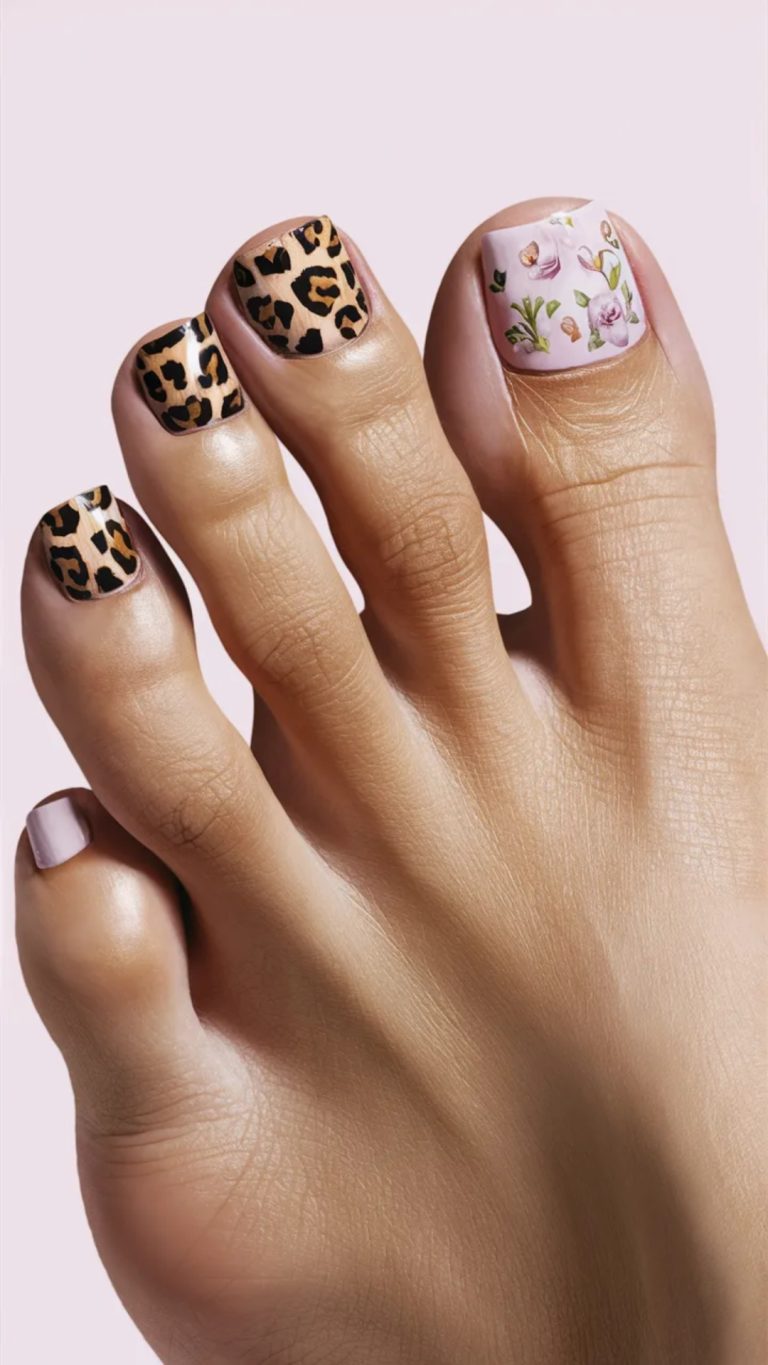 17 Summer Toe Nails Idea You Must Try - Stylish Hair Ideas