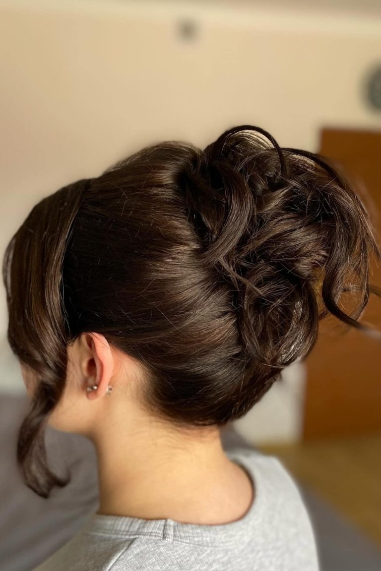 27 French Twists Hairstyles - Stylish Hair Ideas