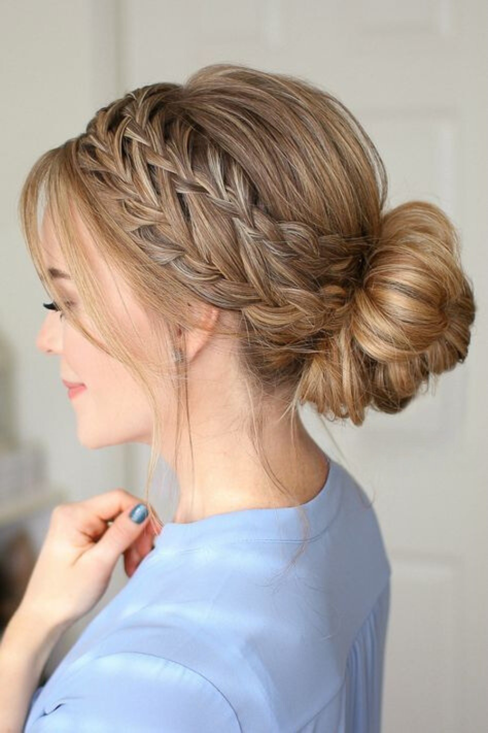 30 Messy Bun Hairstyles - Stylish Hair Ideas