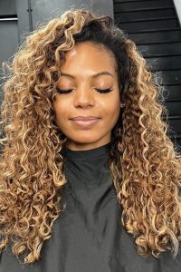 35 Long Curly Hair Cuts With Layers - Stylish Hair Ideas