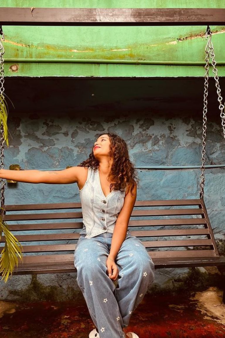79 Beautiful Mid-Length Curly Hair Ideas - Stylish Hair Ideas