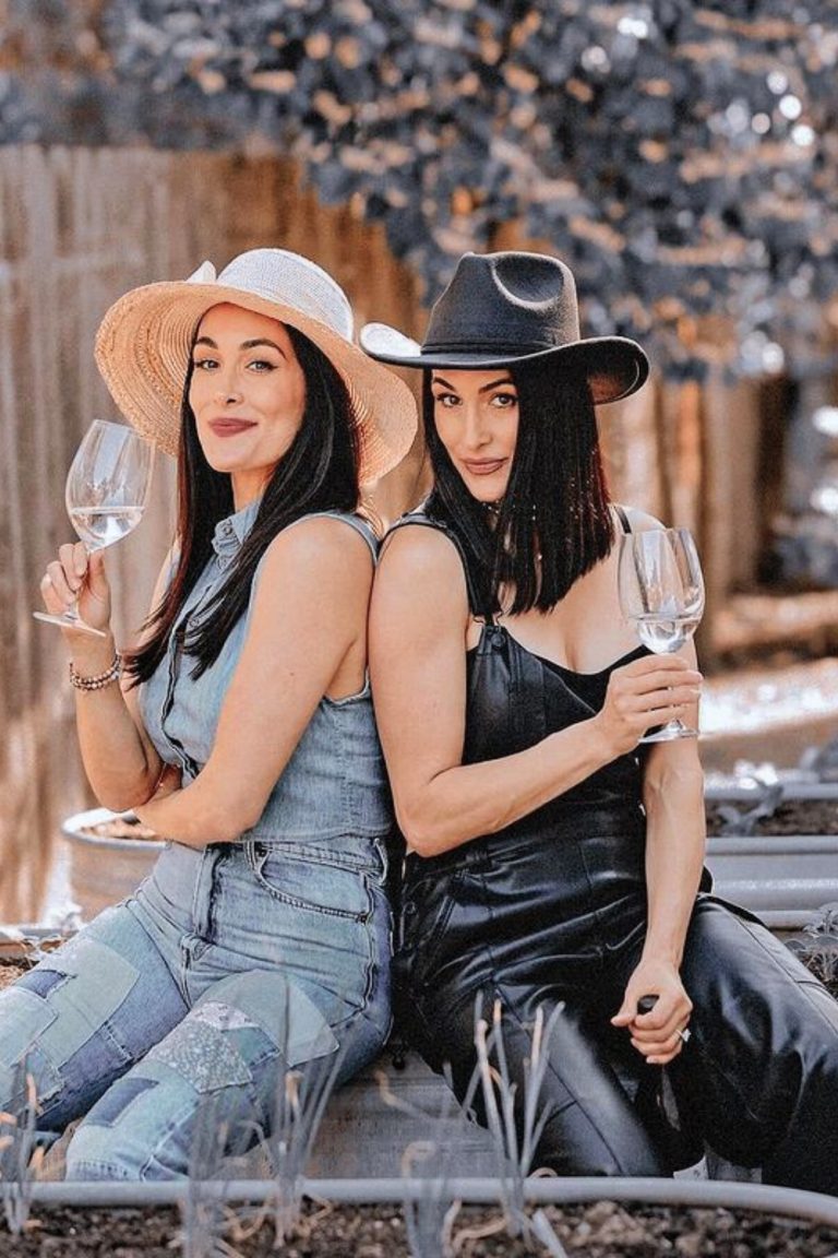 35 Cross Country Hairstyles To Try in 2025 - Stylish Hair Ideas