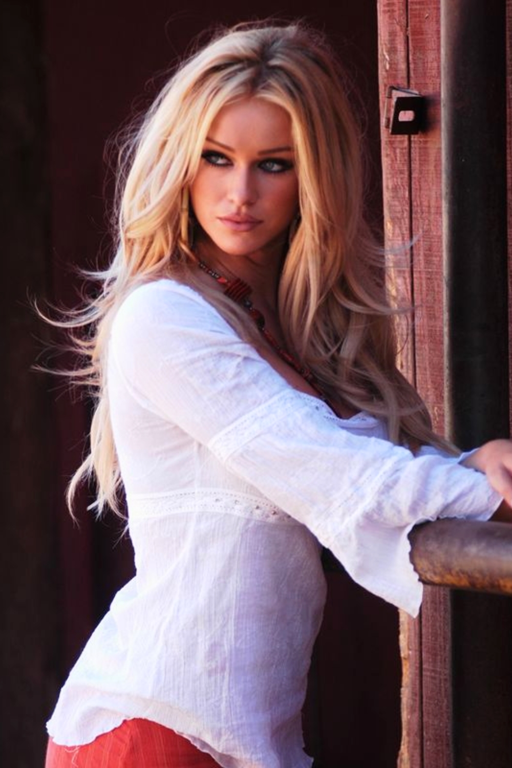 35 Cross Country Hairstyles To Try in 2025 - Stylish Hair Ideas