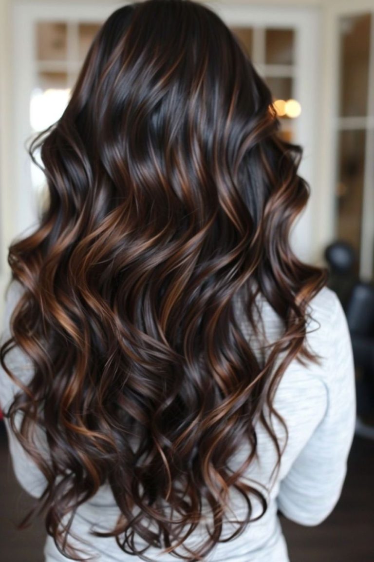 28 Beautiful Chocolate Brown Balayage Hair Ideas - Stylish Hair Ideas