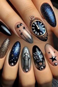 30 Dazzling New Years Nail Designs - Stylish Hair Ideas