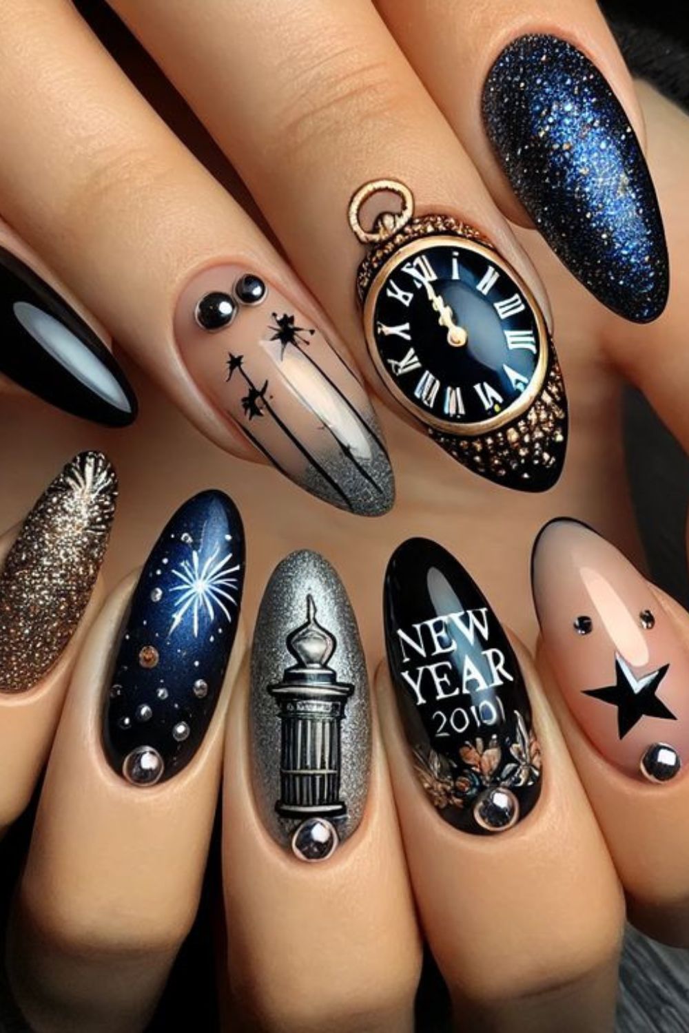 30 Dazzling New Years Nail Designs - Stylish Hair Ideas