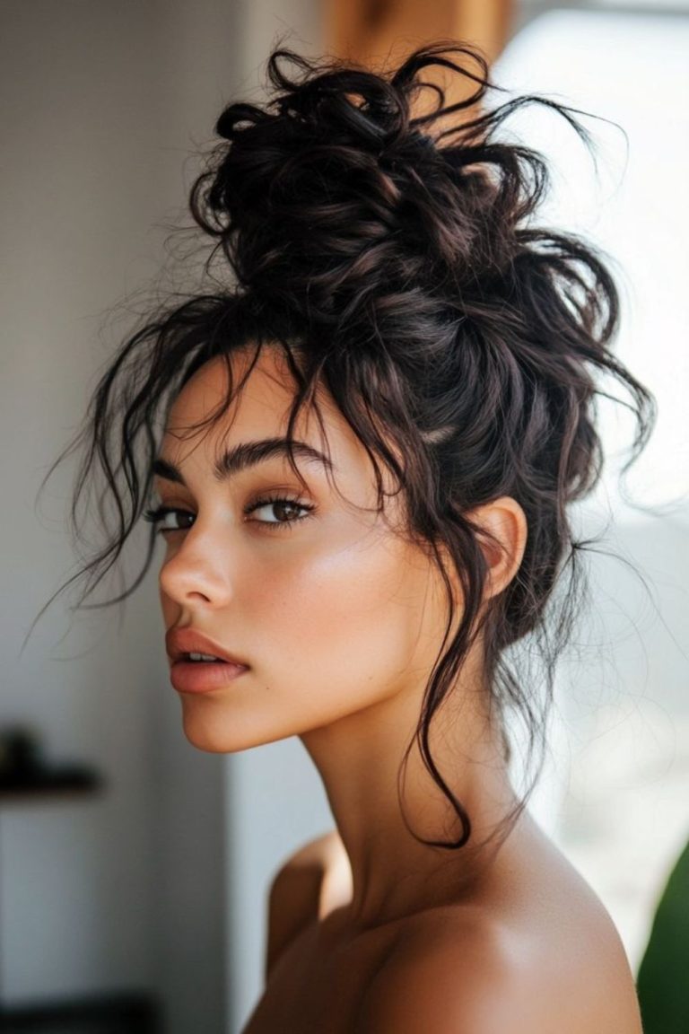 27 Newest High Messy Bun Hairstyles - Stylish Hair Ideas