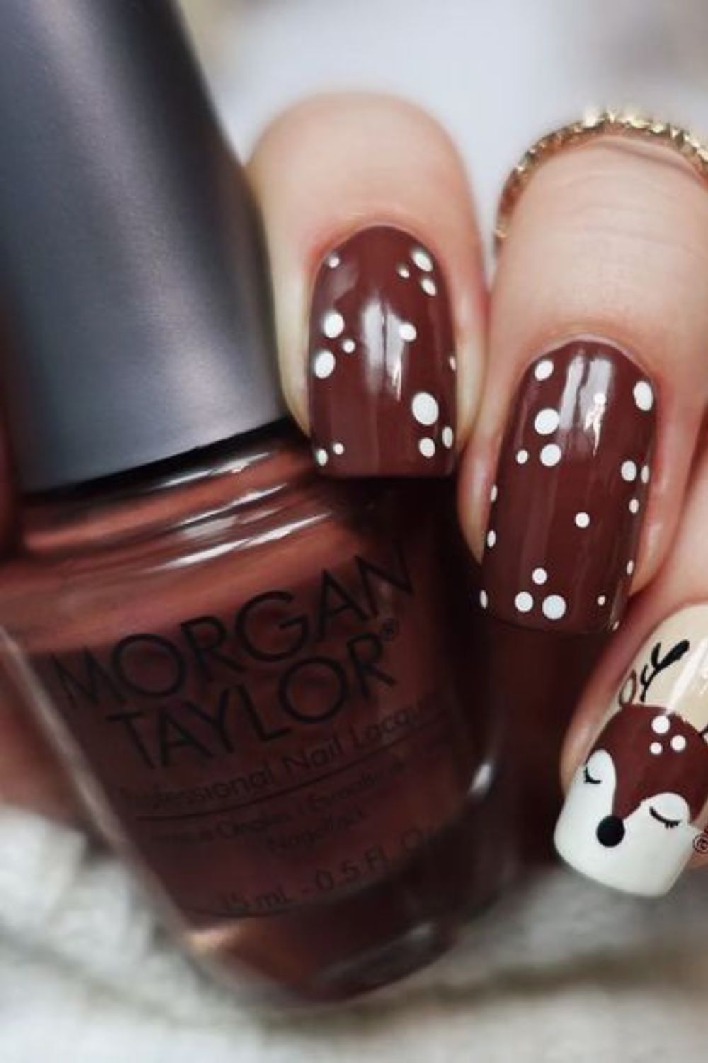 27 Amazingly Beautiful Deer Nails Christmas - Stylish Hair Ideas