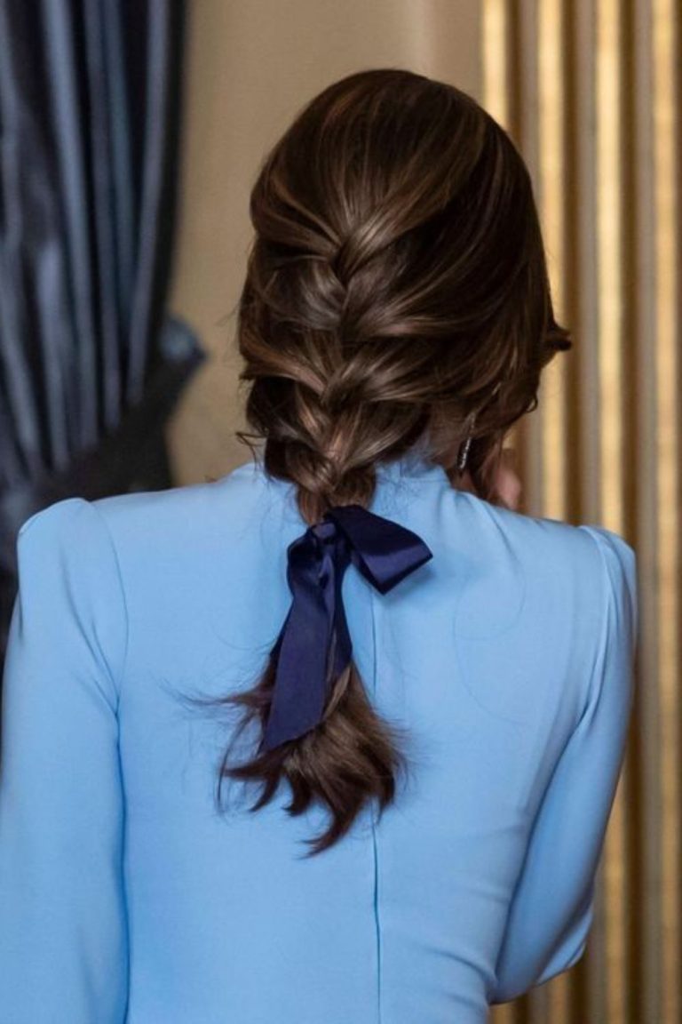 28 Cute Hairstyles with a Bow - Stylish Hair Ideas