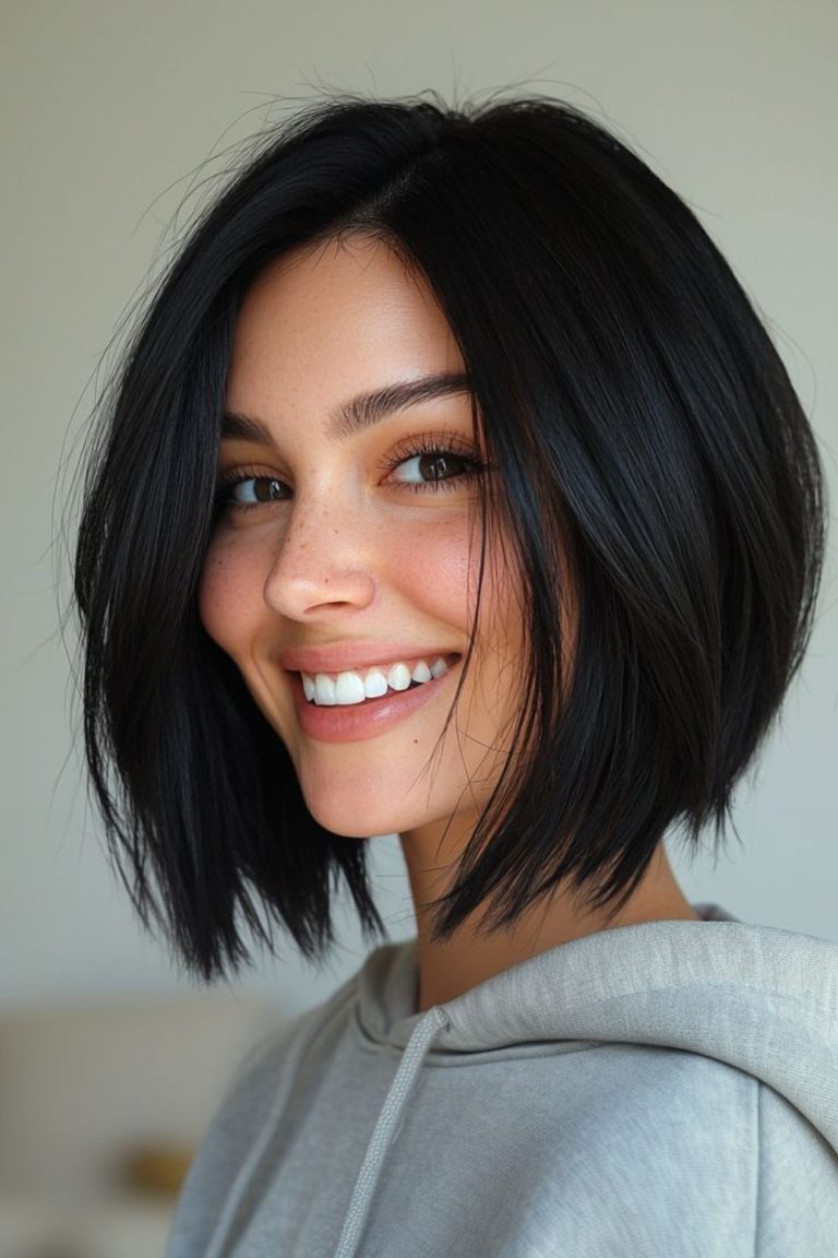 27 Chic Layered Bob Hairstyles in 2025 - Stylish Hair Ideas