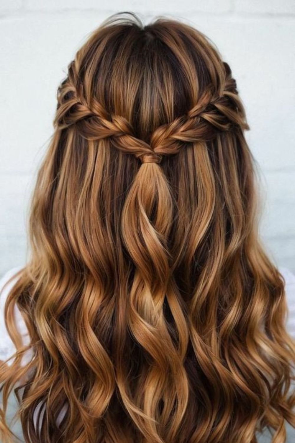 28 Elegant Softball Hairstyles - Stylish Hair Ideas