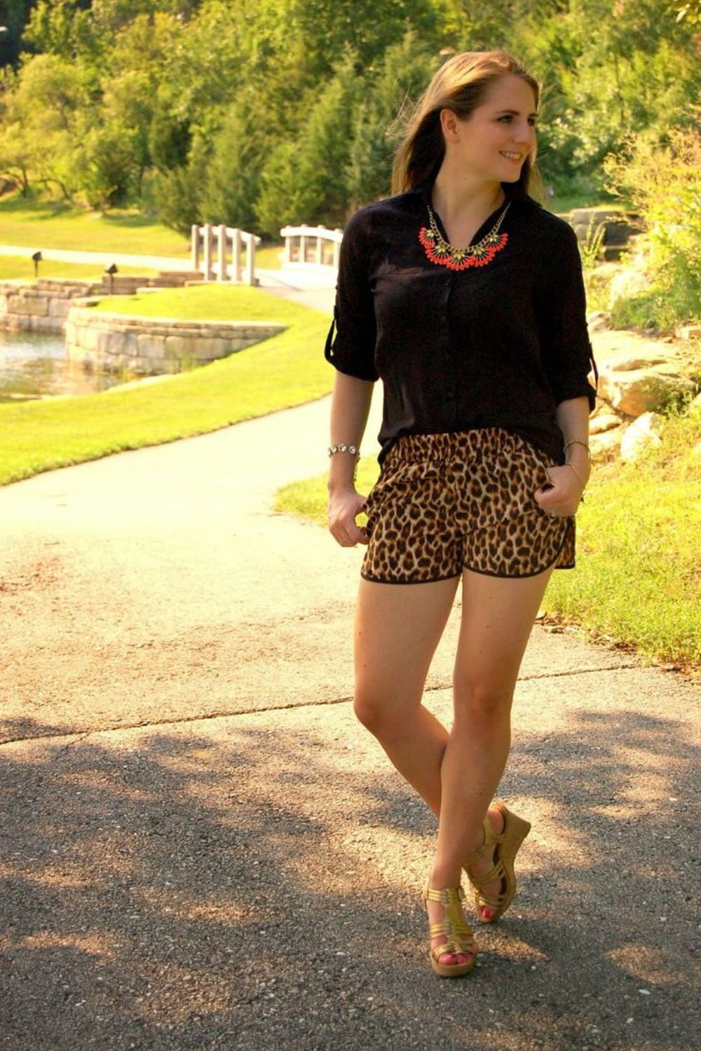 29 Stunning Cheetah Print Shorts Outfit Ideas - Stylish Hair Ideas