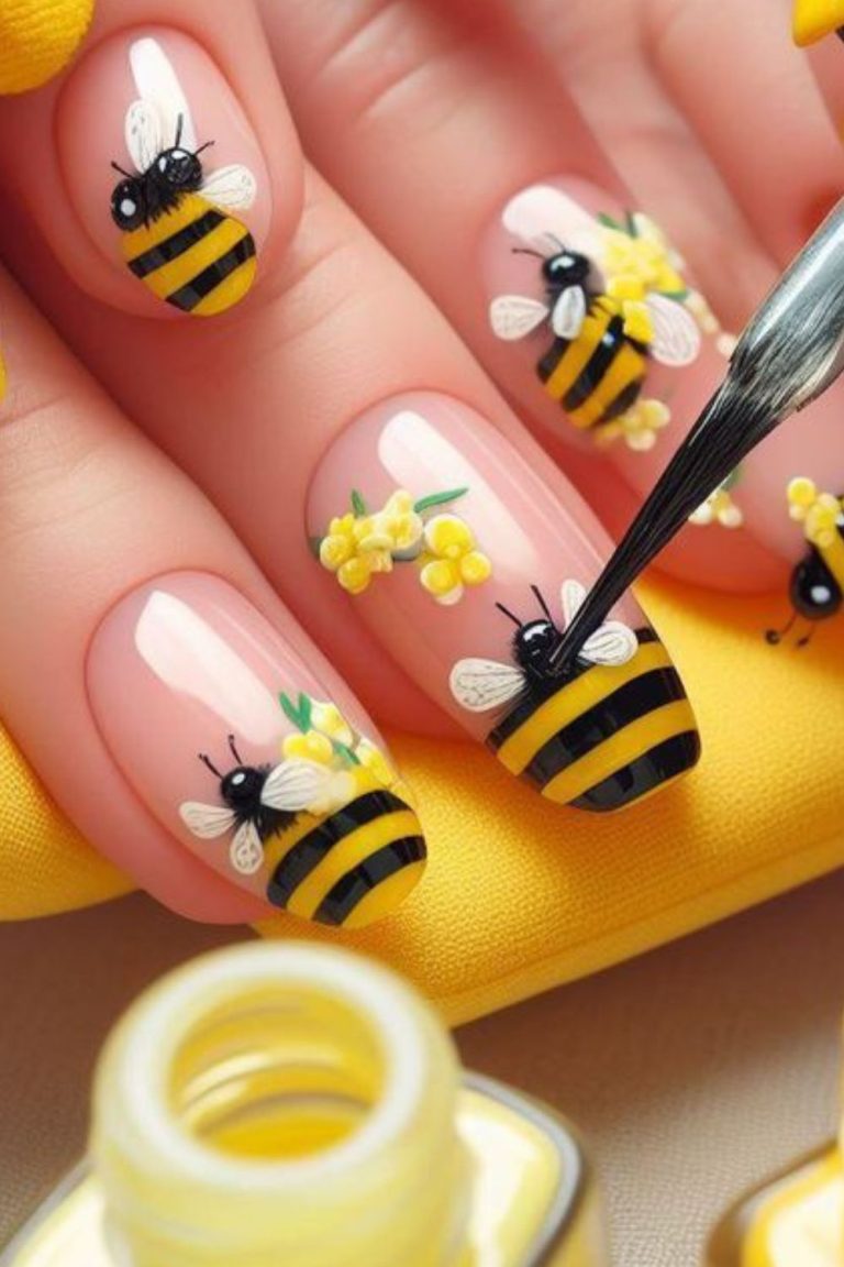 32 Stunning Bumblebee Nails - Stylish Hair Ideas