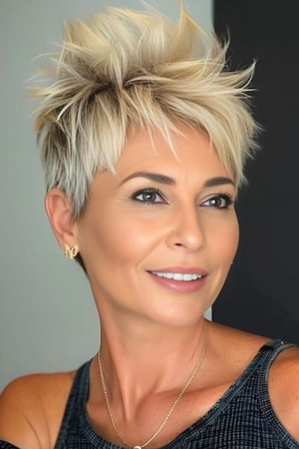 35 Gorgeous Short Hairstyles for Women Over 60 - Stylish Hair Ideas