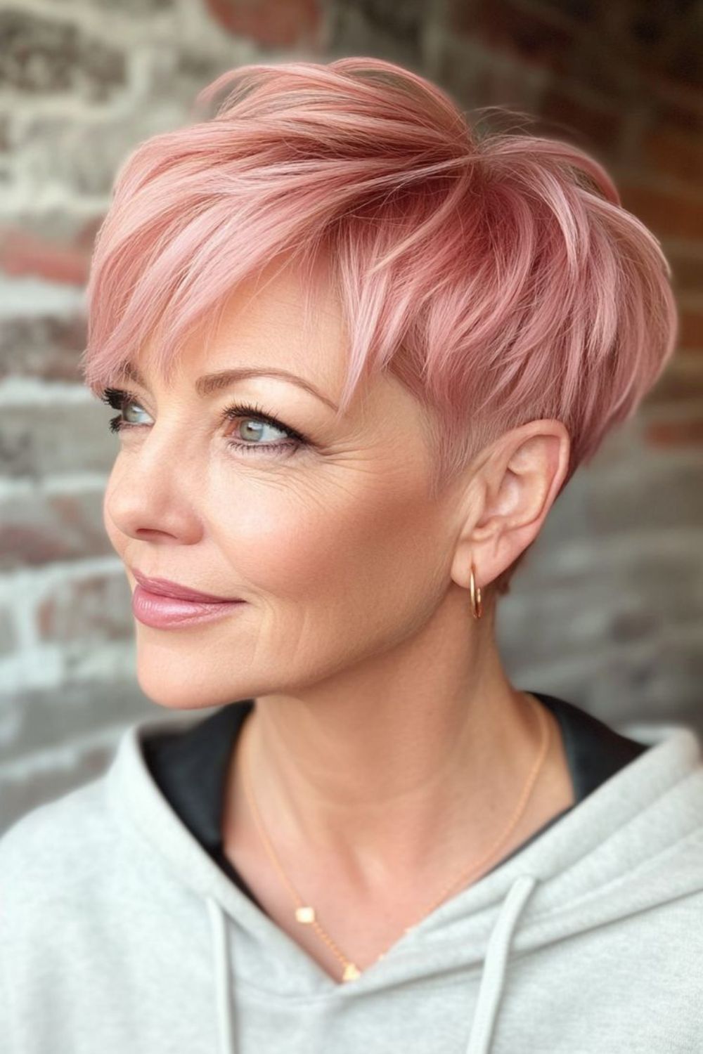 30 Gorgeous Undercut Pixie Edgy Over 50 - Stylish Hair Ideas