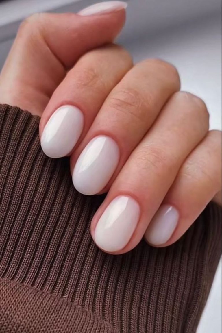 35 Short Round Nails - Stylish Hair Ideas