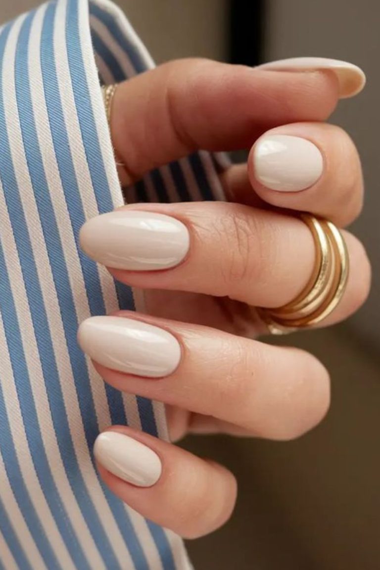 35 Short Round Nails - Stylish Hair Ideas